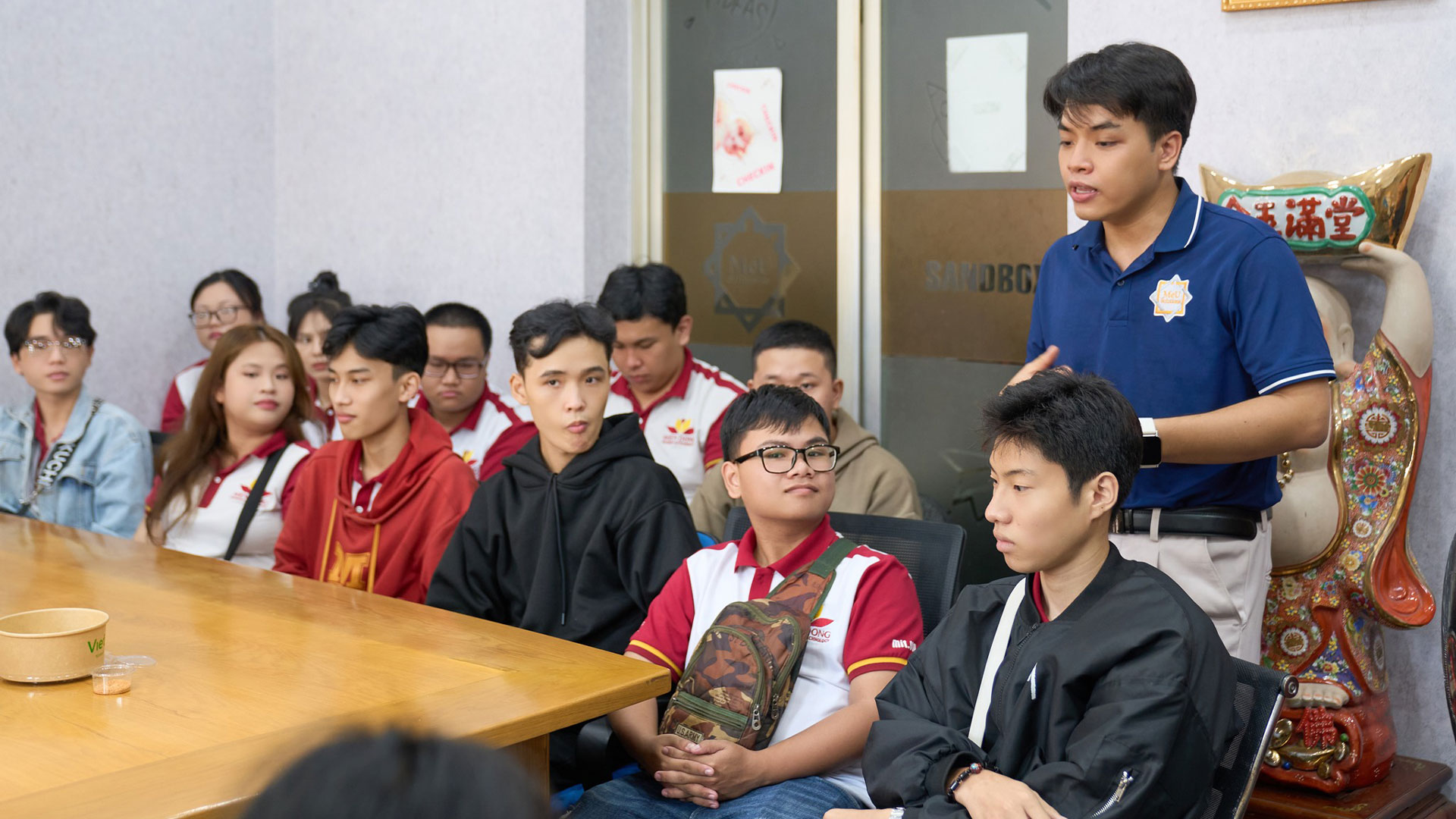 MIT Uni. Tổ Chức Tham Quan Thực Tế Ngành Công Nghệ Thông Tin Tại MeU ...