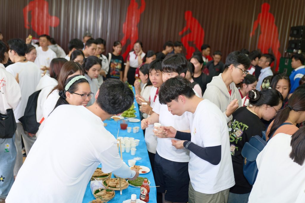 MIT Uni. Giao Lưu Văn Hóa Với đoàn Thanh Niên Tình Nguyện Thành Phố ...